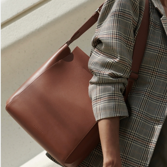 Everlane | Bags | Everlane The Form Bag In Cognac | Poshmark